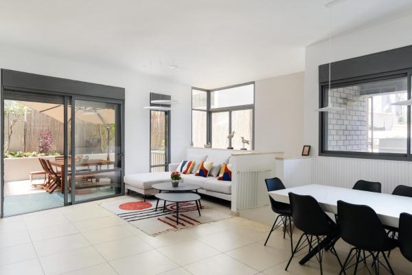 Elegant Duplex With Xl Patio By Feelhome - Israël