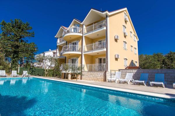 Apartments With Swimming Pool Jadranovo, Crikvenica - 3238 - Njivice