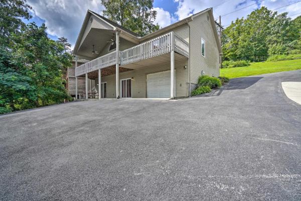 Caryville Home With Private Dock And Norris Lake Views - Tennessee