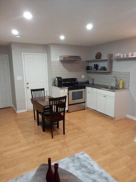 Adorable Private Suite In Ajax, Unique 2 Story - Ajax