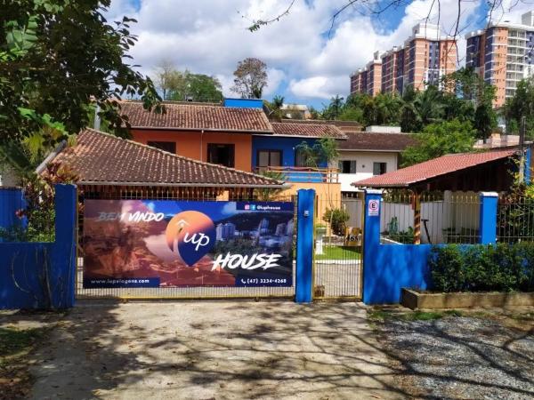 Iup House Hostel - Blumenau
