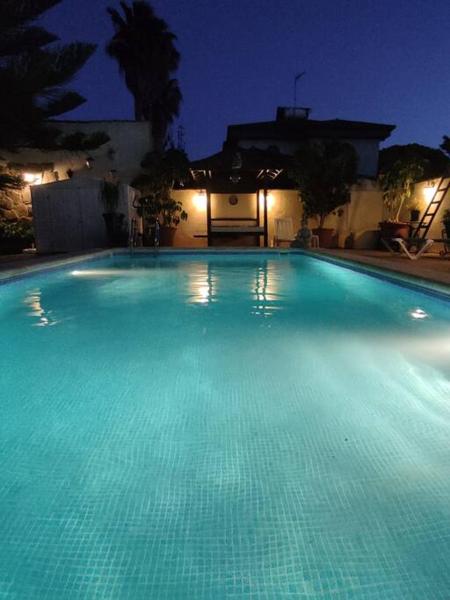 Chalet Con Capacidad Para 8 Personas - San Fernando