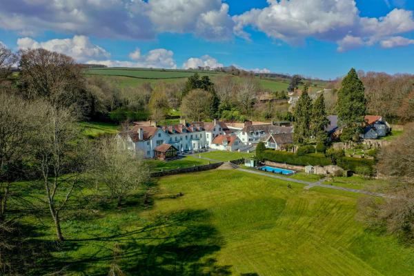 Croydon Hall - Watchet