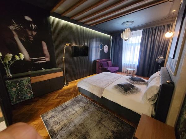 Alfa Luxury Boutique - 錫比烏
