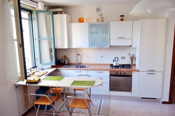 [Centro Storico] Vulcano1, Bilocale Strategico Tra Milano, Como, Fiere - Saronno