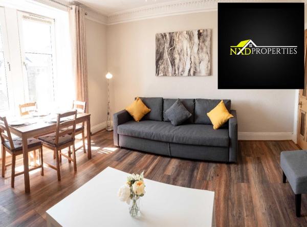 Bright, Spacious West-end Flat, Near University - Dundee