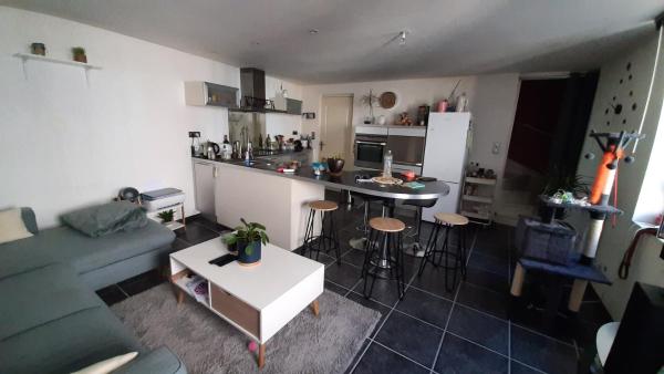 Agréable Maison De Village, Au Calme D'une Impasse - Auvergne