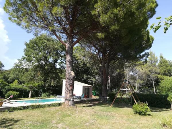 Charmant Gîte Nature Au Pied Du Luberon - Étang de la Bonde