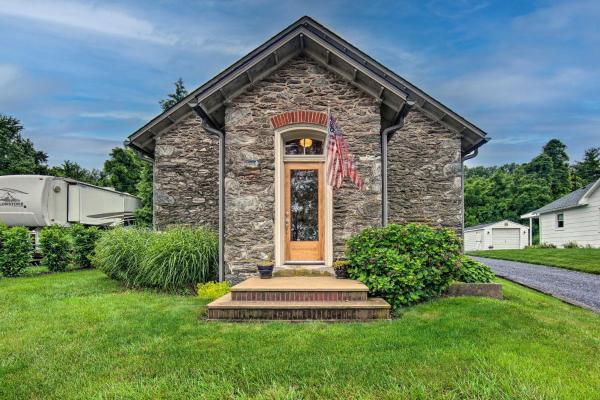 Private Hot Tub At Cozy Wrightsville Cottage! - Wrightsville, PA