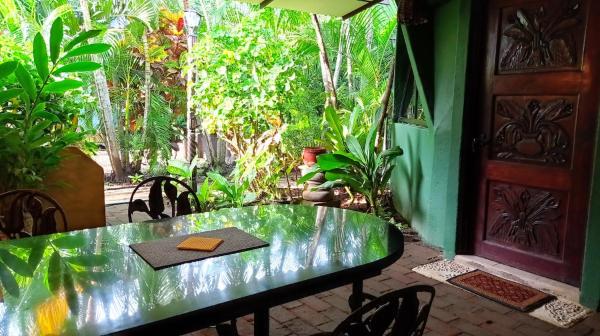 Casitas El Escondite Playa La Ropa - Zihuatanejo