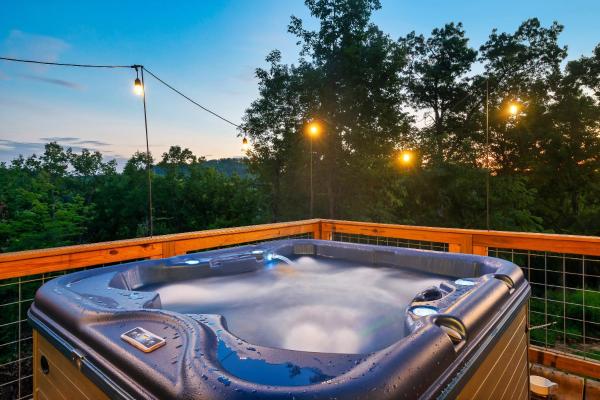 Fall Is Here! - 10 Min To Parkway - Mt View- Hot Tub-cozy Cabin - Tennessee