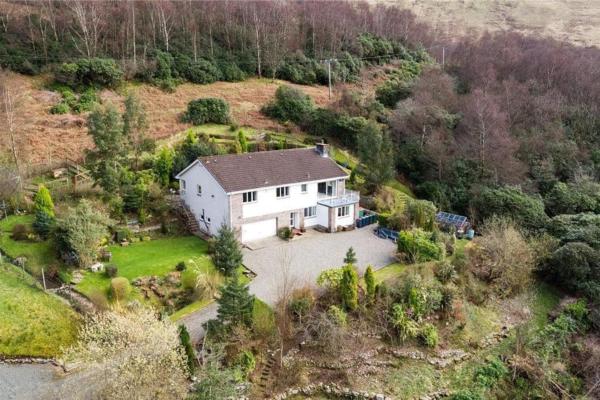 Braemor 4 Bedroom Villa, All En-suite - Tarbet