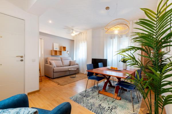 Bonito Callejón En La Judería By Thegoodtourist - Sevilla