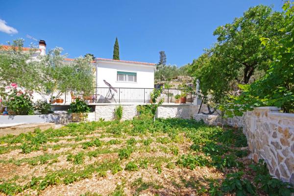 Holiday House With Wifi Trogir - 15319 - Kroatien