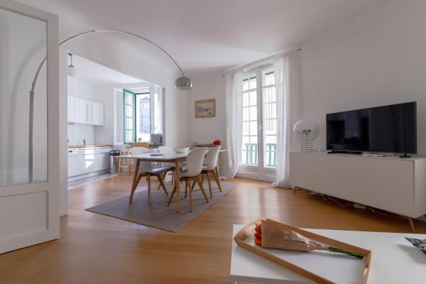 Bel Appartement Bourgeois Au Centre-ville De Biarritz - Arcangues
