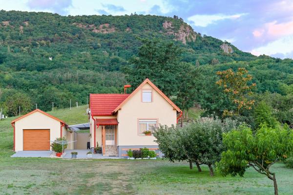 Bazaltorgona Apartman - Balatonfenyves
