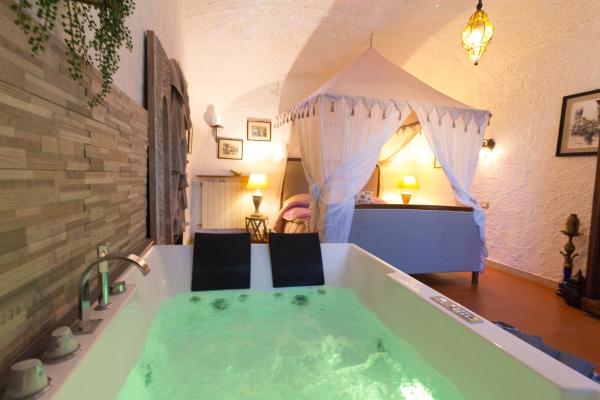 Jamm Suite - Two-room Apartment With Ensuite Whirlpool Tub - Capri (island)