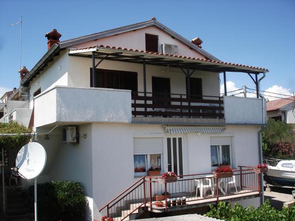 Apartments With A Parking Space Kornic, Krk - 17083 - Punat