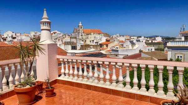 Holidayhouse In Lagos - Stylish House In Lagos Old Town - Lagos