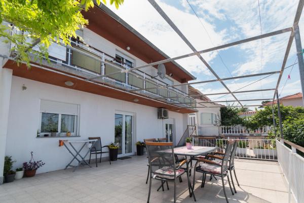 Apartments With A Parking Space Rab - 17684 - Rab