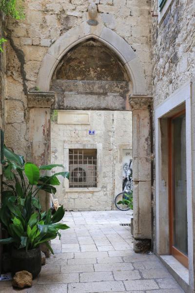 Apartments By The Sea Split - 17966 - Split