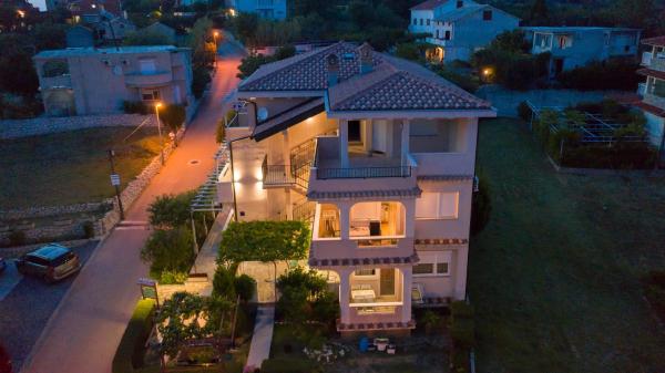 Apartments With Parking Space Lopar, Rab - 18388 - Lopar