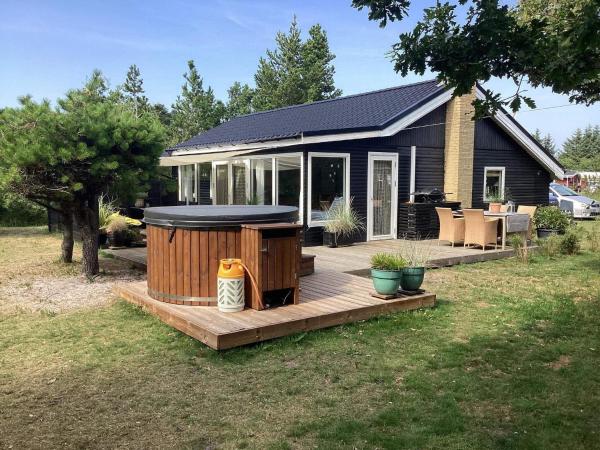 6 Person Holiday Home In Hals-by Traum - Dinamarca