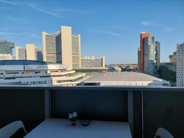 Tower Apartment With Private Terrace Next To Uno - Wien