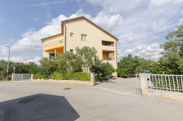 Apartments With A Parking Space Rogoznica - 19064 - Rogoznica