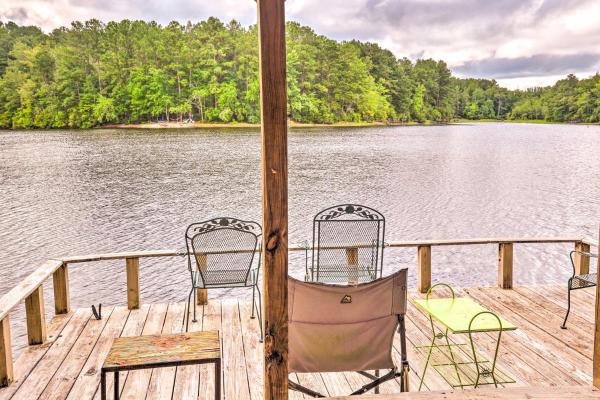 Cheery Swansea Home On Calmont Pond With Dock! - Swansea, SC