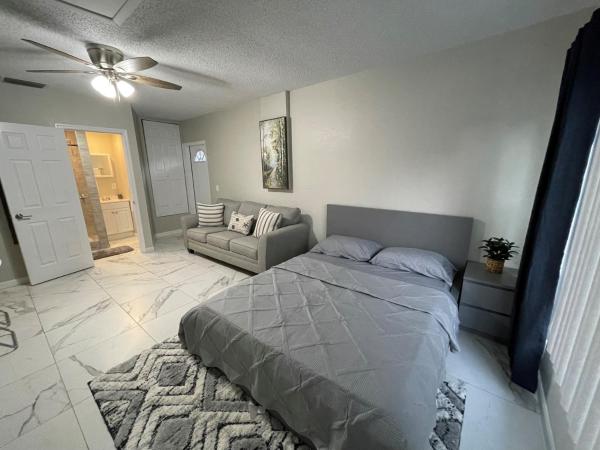 Adorable Suite In Tampa. - Tampa Bay, FL