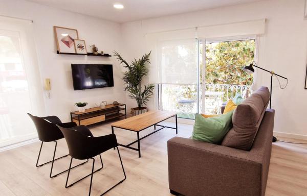 Precioso Apartamento En El Centro De Torremolinos - Torremolinos