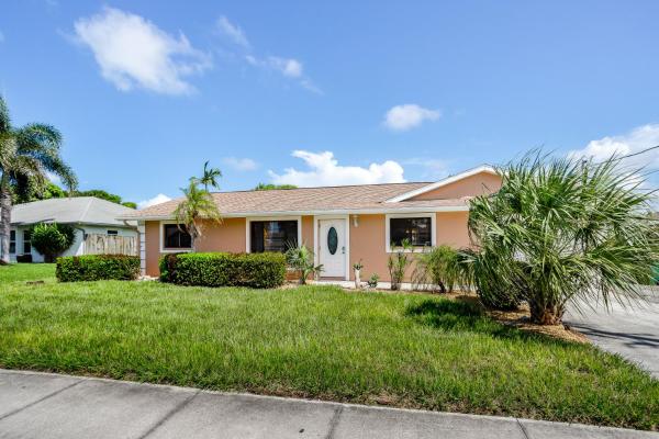 Mango House - Naples, FL