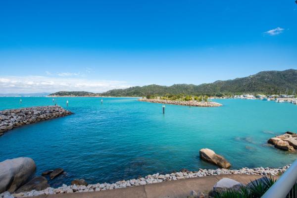 One Bright Point - Stunning Water Views - Magnetic Island