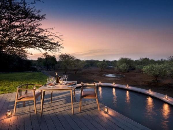 Mbazo Safari Collection - Sun City