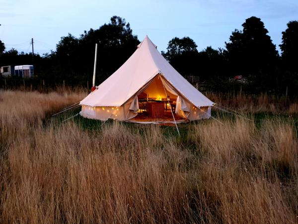 5m Xl Bell Tent With Log Burner Near Whitby - Vereinigtes Königreich