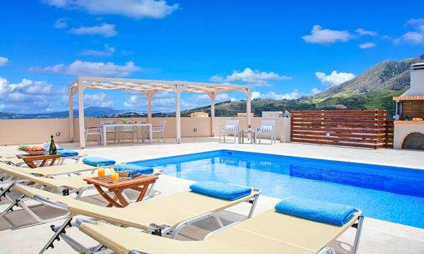 Villa Di Giorgio Heated Pool - Greece