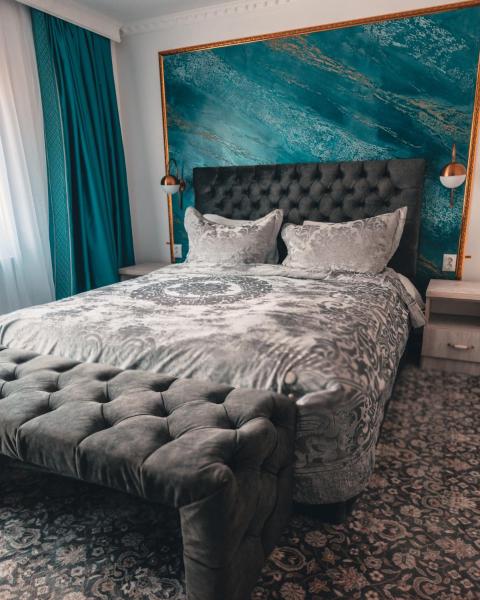 Suru Hotel & Restaurant - Bușteni