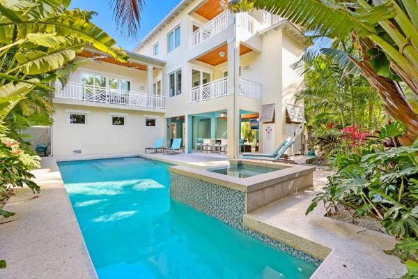 Precious Memories 753 Jacaranda Rd - Bean Point Beach, Anna Maria