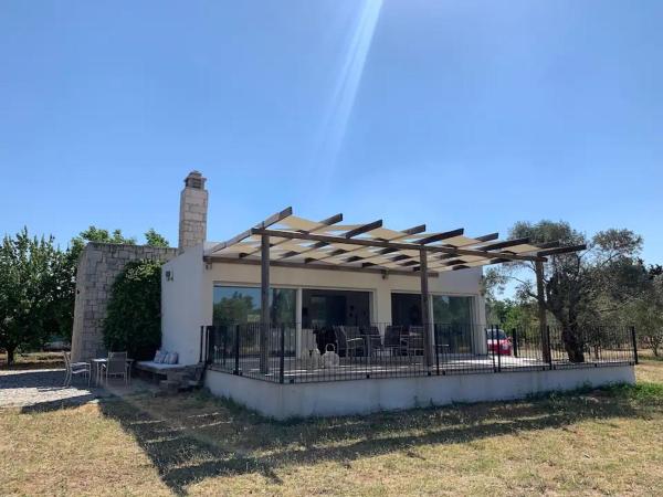 Zeytincik ÇIftlik- 50 Dönümlük Bahçedeki Tek Ev - Menderes