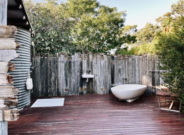 Luxury 6 Metre Bell Tent & Outdoor Bathroom, Wifi, Tv And Firepit, - Mandurah