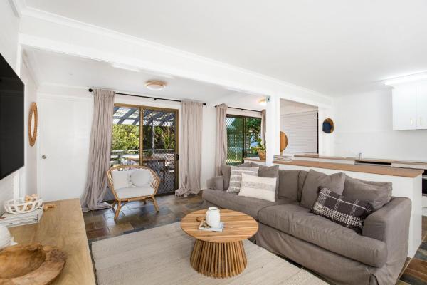 Boho Pet Friendly 1 Min Walk To Beach - Berry