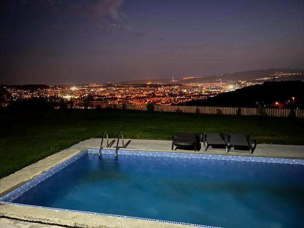 Twins Villa - Tbilisi