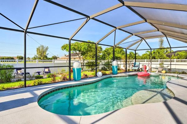Chic Cape Coral Oasis With Pool 5 Mi To Beach! - Fort Myers, FL