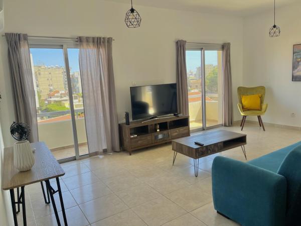 Urban Retreat - Your Ideal Getaway In Limassol - Limassol