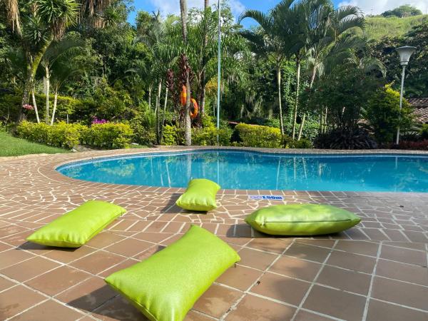 Finca Villa Chalet Del Rio Cali Farm Villa Chalet Cali River - 산티아고데칼리