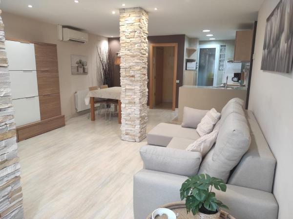 Apartamento En Viladecans Cerca Del Aeropuerto - Castelldefels