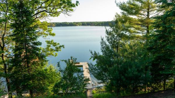 Lakefront Home 4 Bedroom 4 Bath Sleeps 12 - Hartman Creek State Park, Waupaca