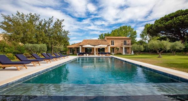 Sumptuous Villa Facing The Bay Of Canebiers - Saint-Tropez