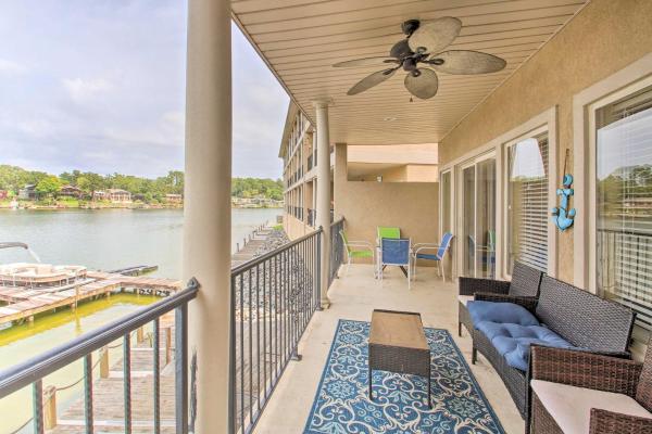 Balcony And Boat Slip Lakefront Unit In Hot Springs - Lake Hamilton, AR